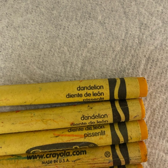 Crayola | Art | Retired Dandelion Crayola Crayons 7 | Poshmark